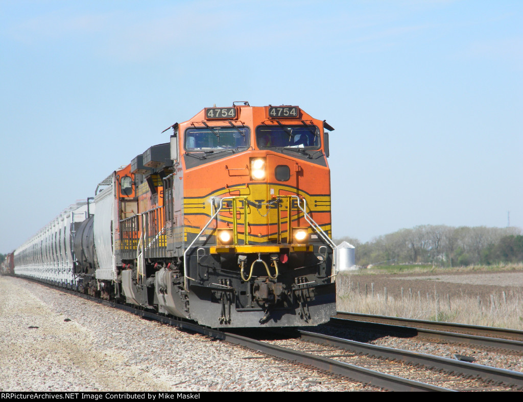 BNSF 4754